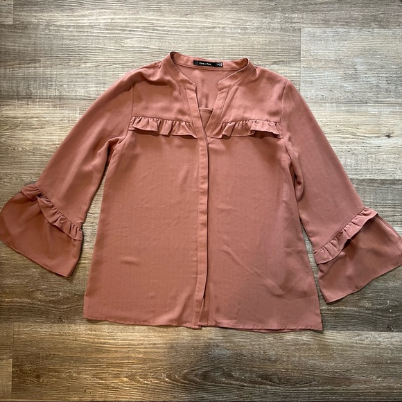 Doe & Rae | Tops | Doe Rae Blouse Small | Poshmark